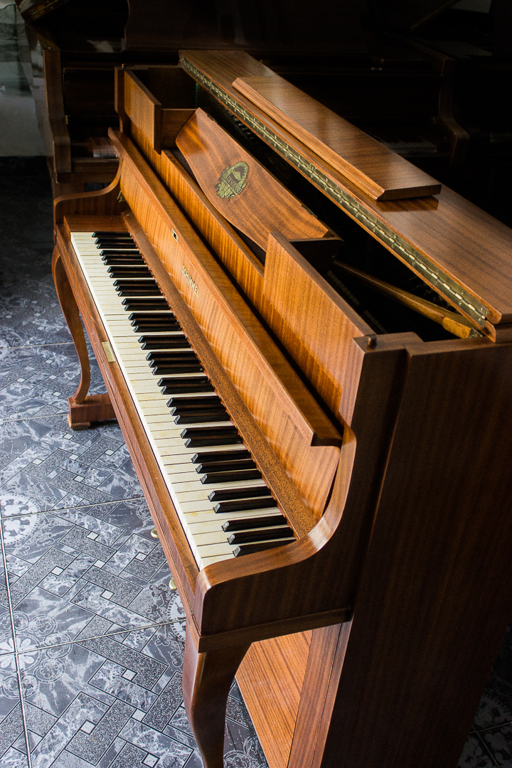 Pianos Verticales en Venta - Encuentra la elegancia y sonido